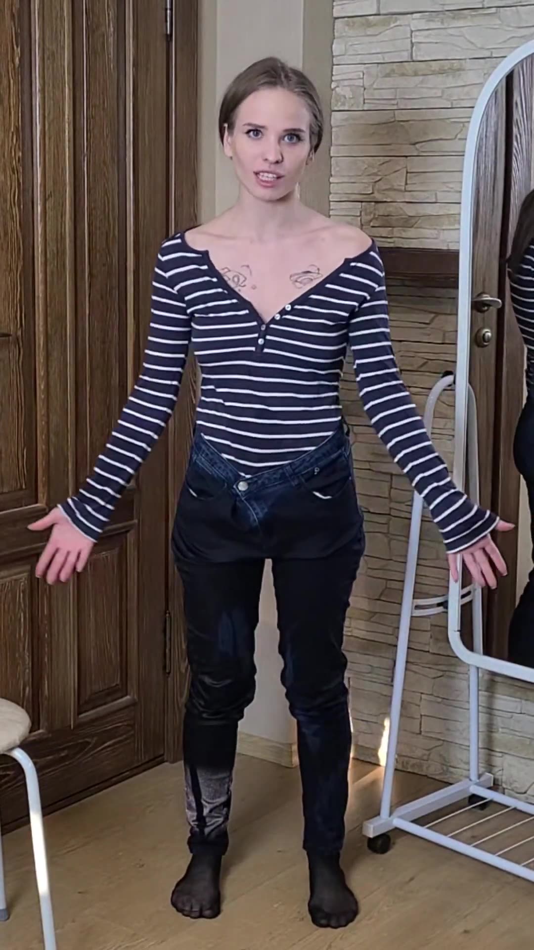 Wet vs Dry: Try on Jeans