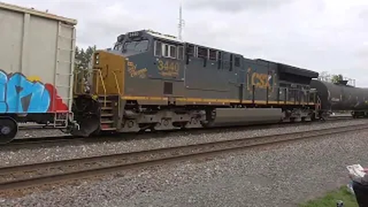CSX 3440 Spirit of Ravenna as DPU on M635 Trash Train from Berea, Ohio May 4, 2024