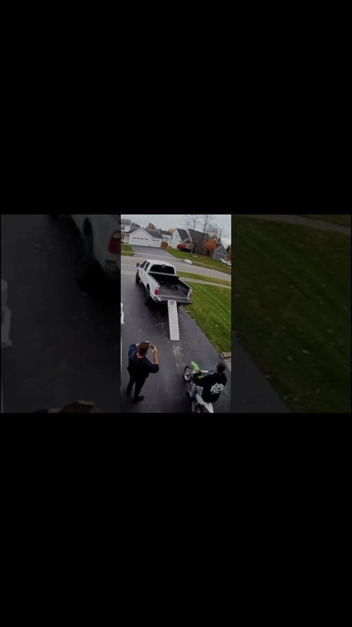 PIT BIKE LOADING FAIL😳#shorts #fail