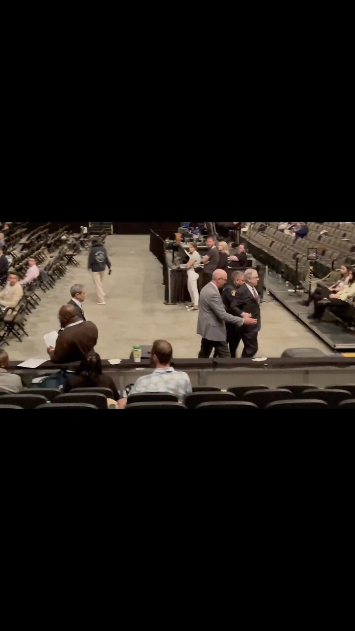 Peter Flaherty Arrested After Connecting CEO Warren Buffett to Bill ...