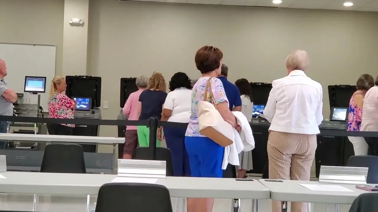 NEW VOTING MACHINES THAT LOOK LIKE WE ARE VOTING WITH TOILET PAPER AND ...