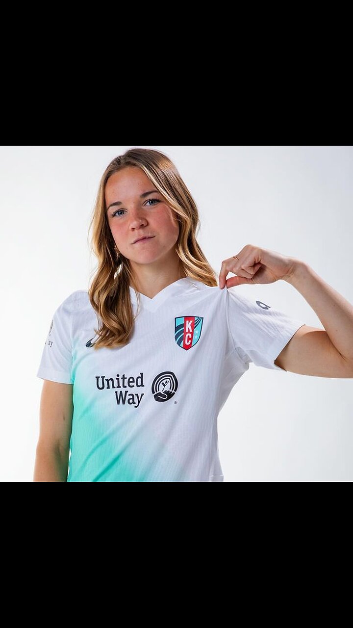 Soccer Player Clair Hutton Biography & Lifestyle