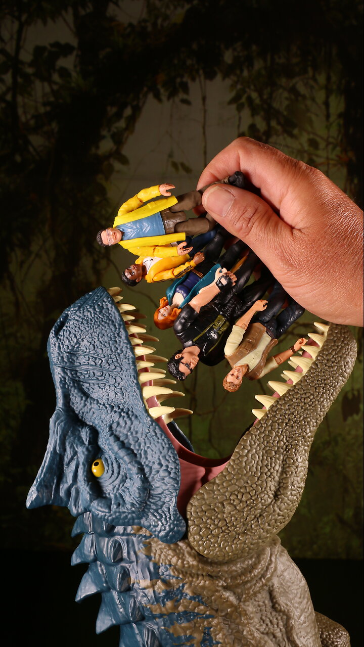 Hungry Dino Allosaurus Eats Humans Jurassic World Chaos Theory Super ...