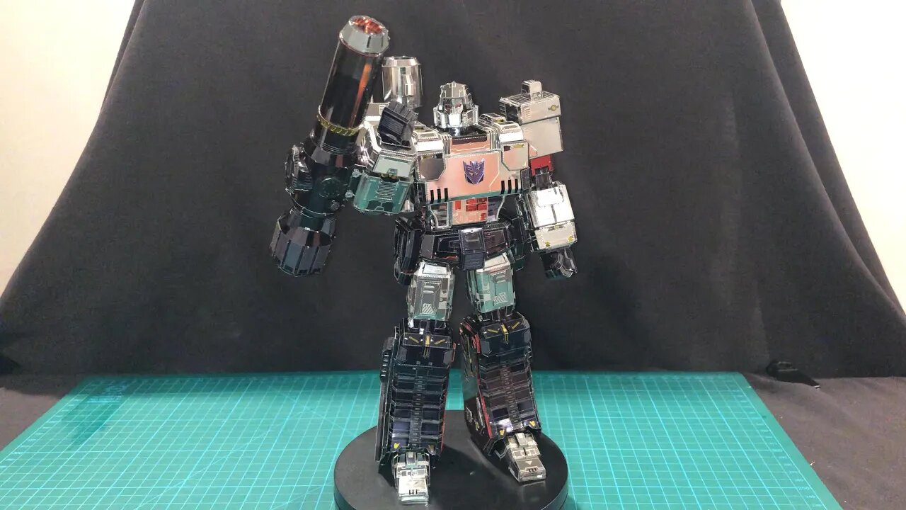 Mu Model G1 Megatron - Part 3: The Legs and Final Assembly