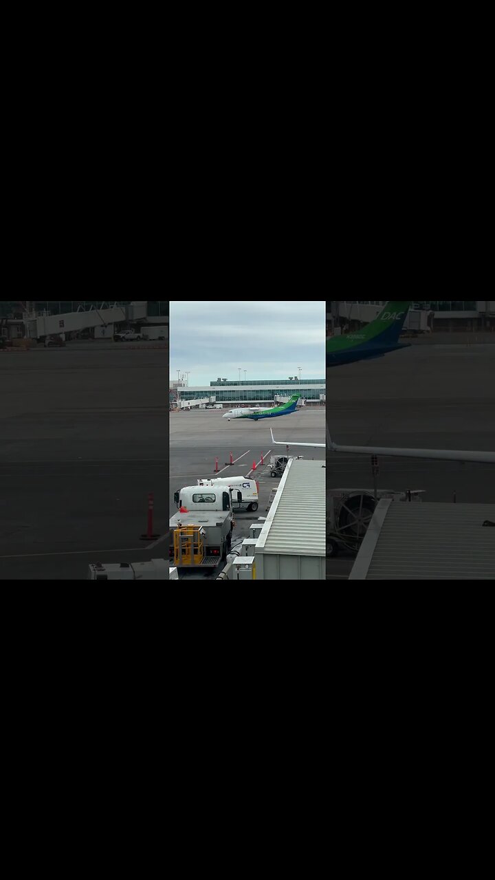 Denver Air Connection Dornier 328 Jet