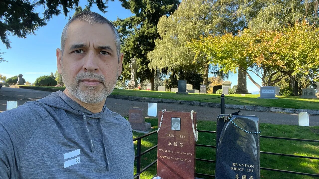 Bruce Lee Gravesite Lakeview Cemetery Seattle, WA - The Obelisk Energy ...