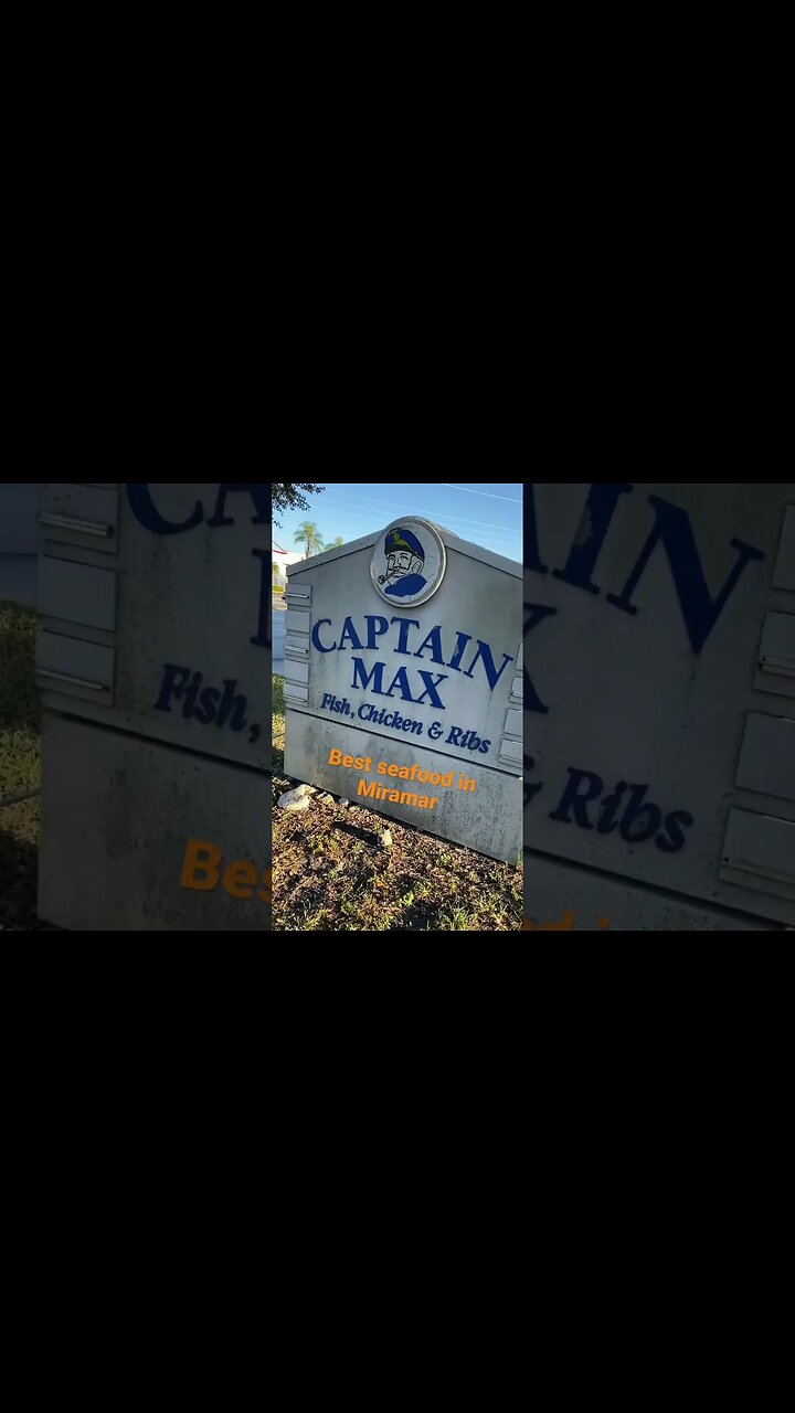 Captain max got the best wings and seafood