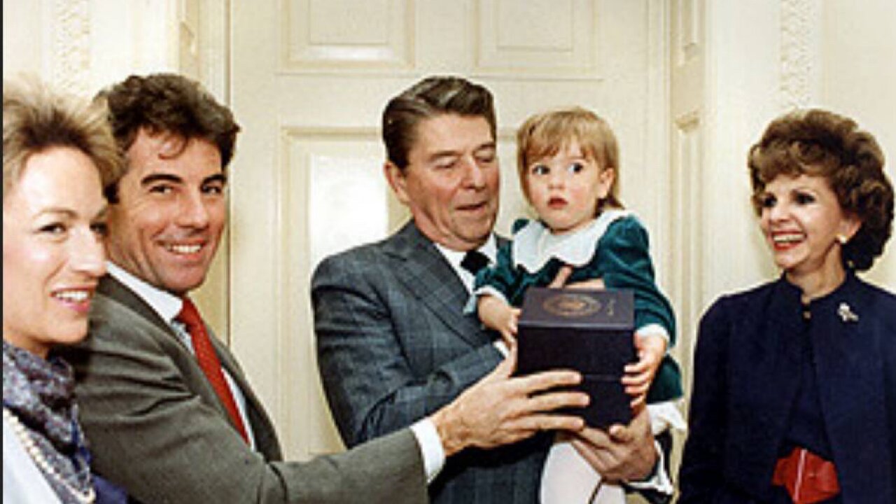 Meghan Walsh - While the world is distracted she remains focused on ...