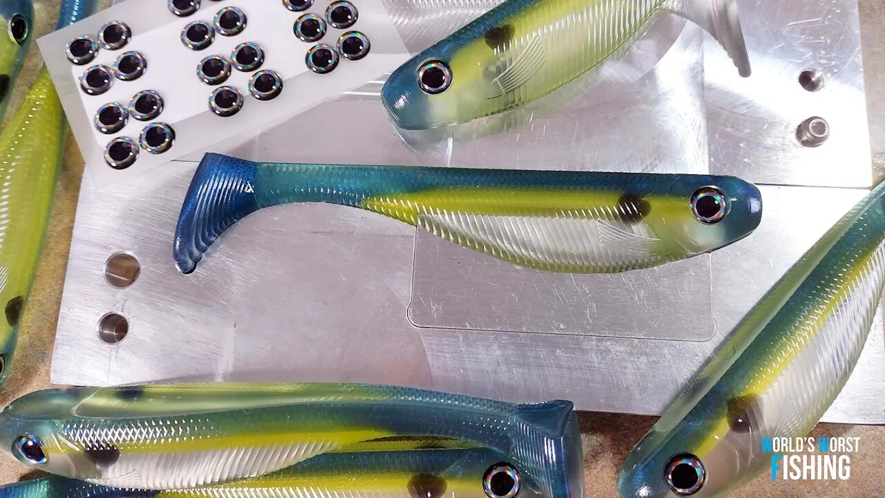 How To Make The PERFECT SEXY-SHAD Color; Fishing Lure Tutorial, Hand ...
