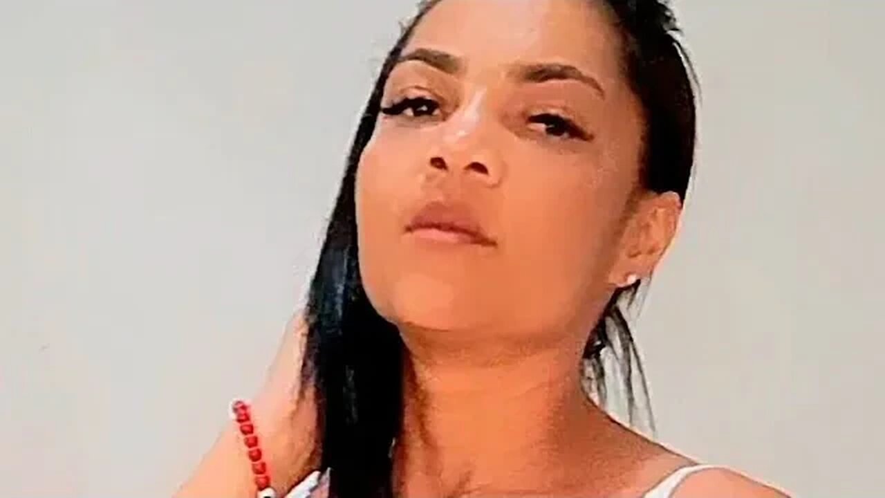 Marrlly Dyamante está transmitindo ao vivo!