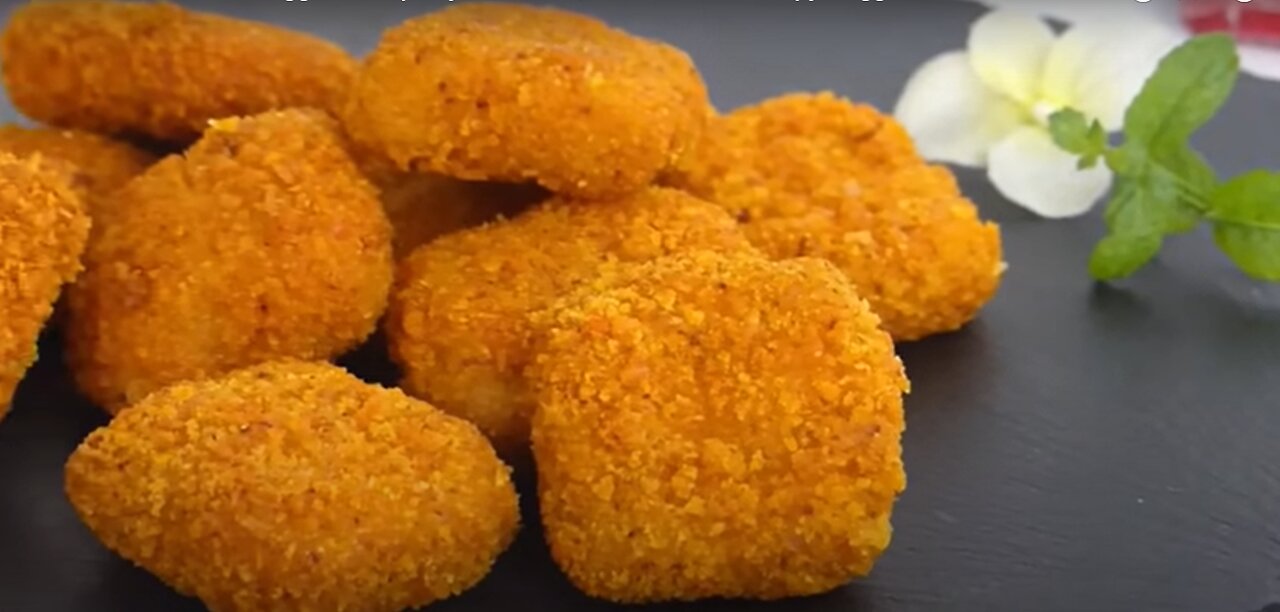 Homemade Chicken Nuggets Recipe | How To Make Crispy Nuggets for kids ...
