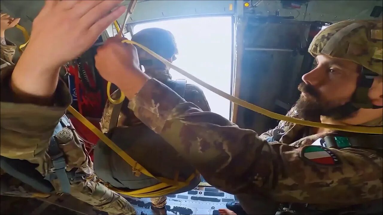 U.S. Army Jumpmaster Leading Paratroopers During Exercise Falcon Leap ...