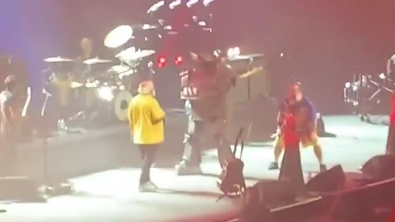 Jack Black Blindsided By Bandmate's Shameful Comment About Trump ...