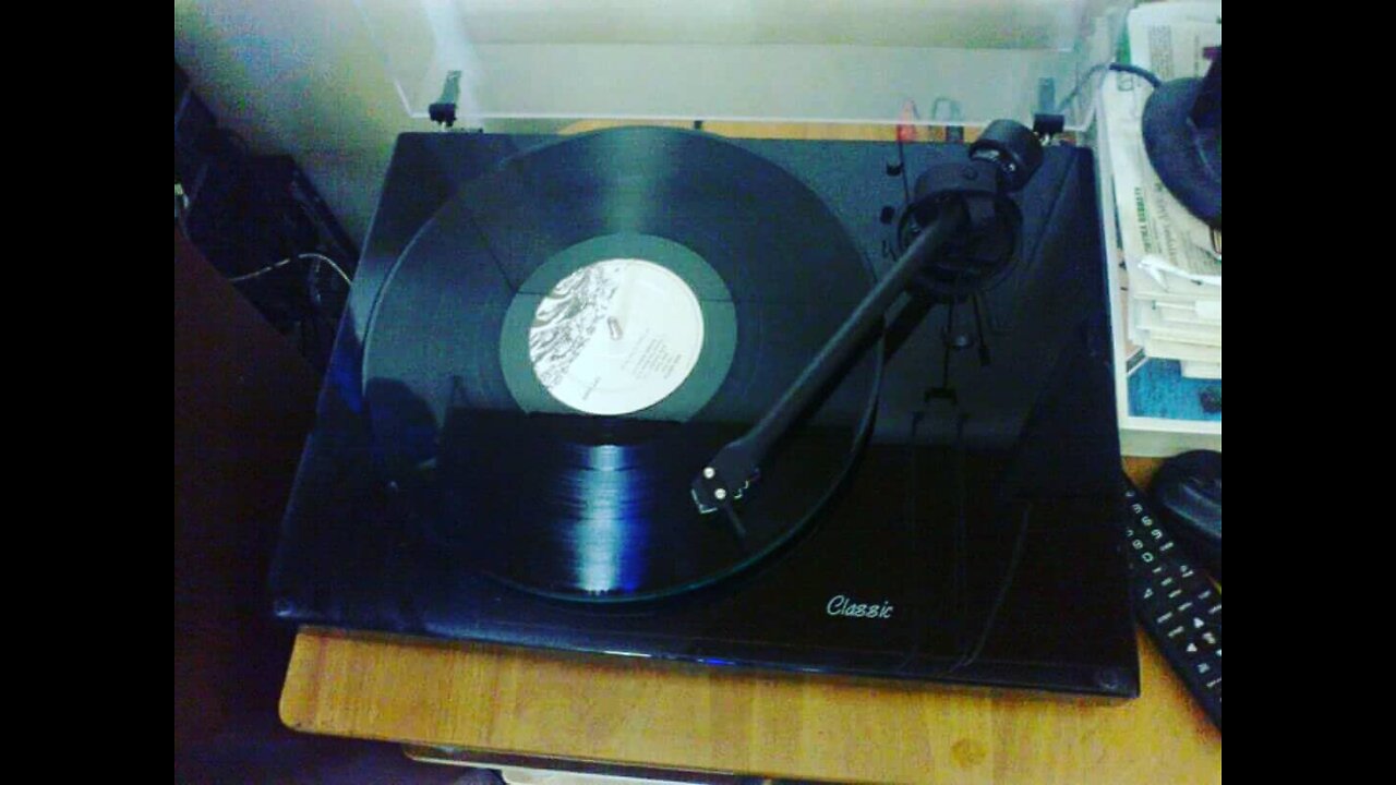 CLASSIC vintage turntable