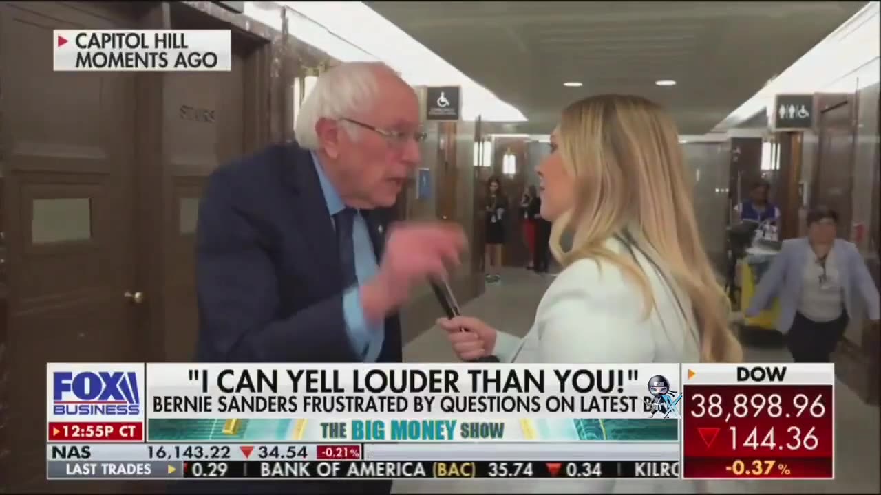 Bernie Sanders Gets TRIGGERED, Shout In The Face Of A Reporter For ...