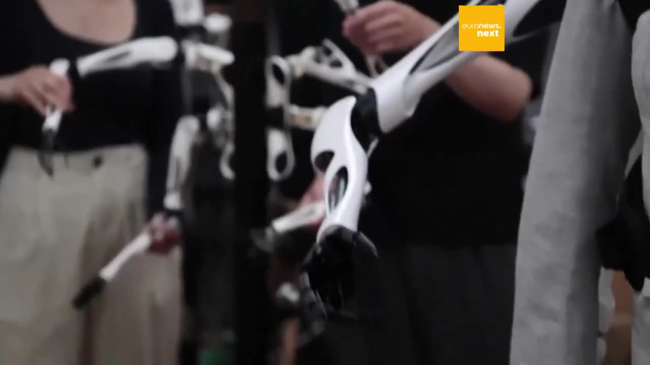 Scientists In Japan Develop A Wearable Robot With 6 Arms In A First