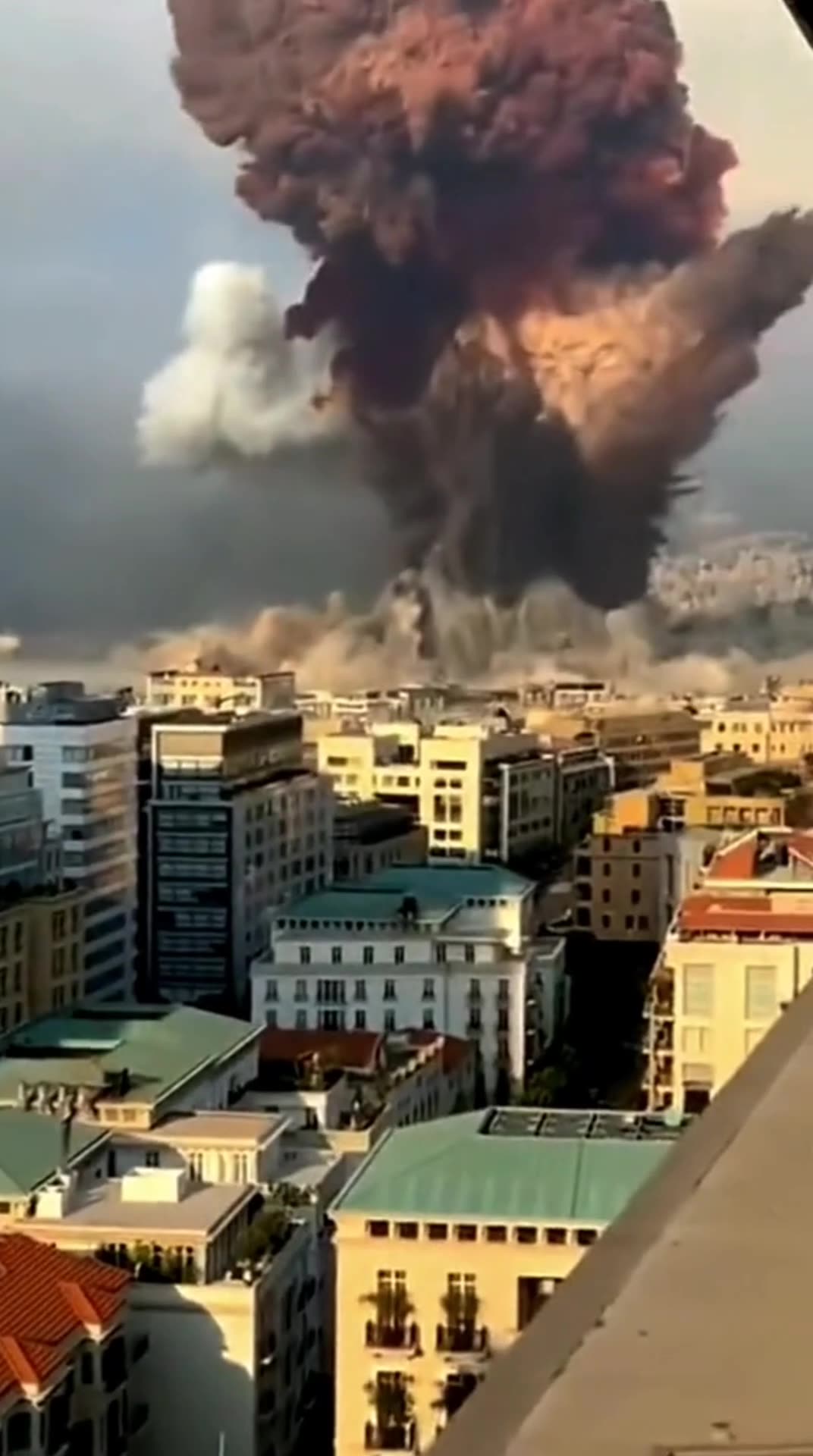 Breaking News: Massive Explosion at Beirut Warehouse