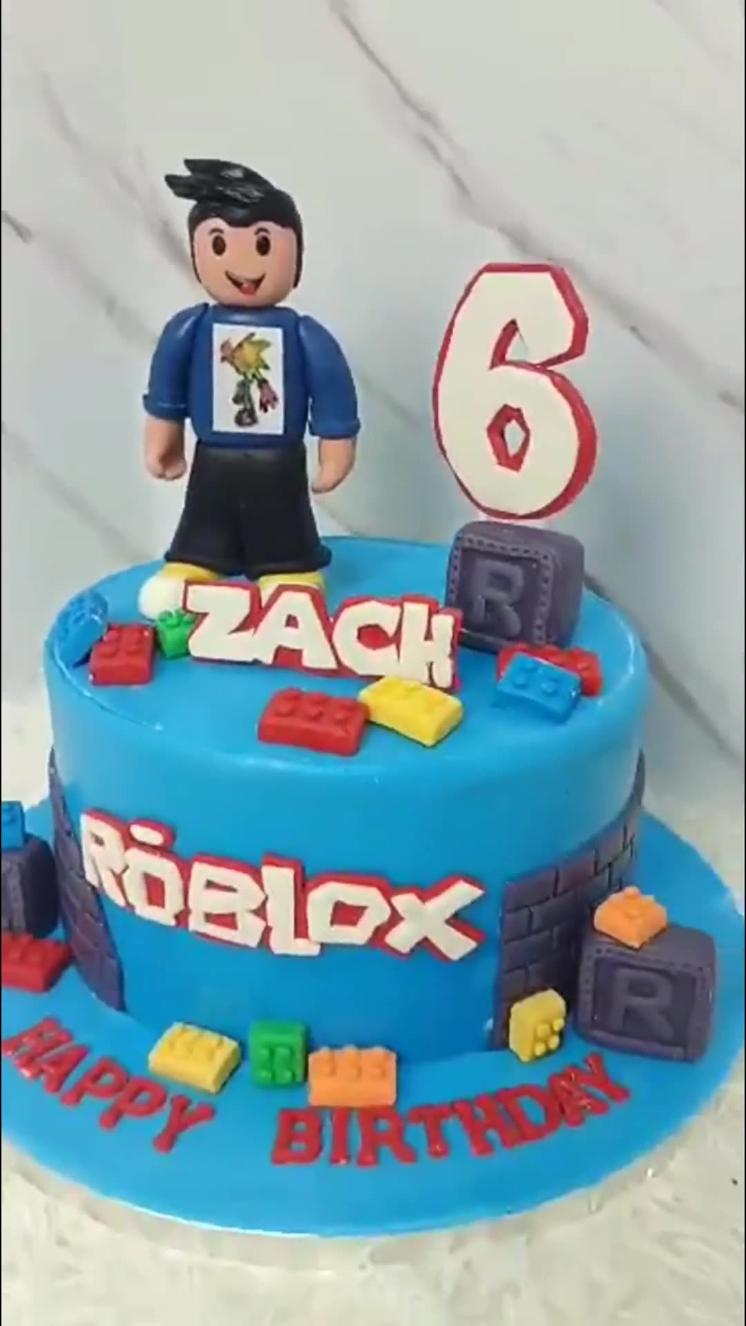 Decorating a Fondant Roblox Cake - Murder Mystery + Bedwars Memes Installed