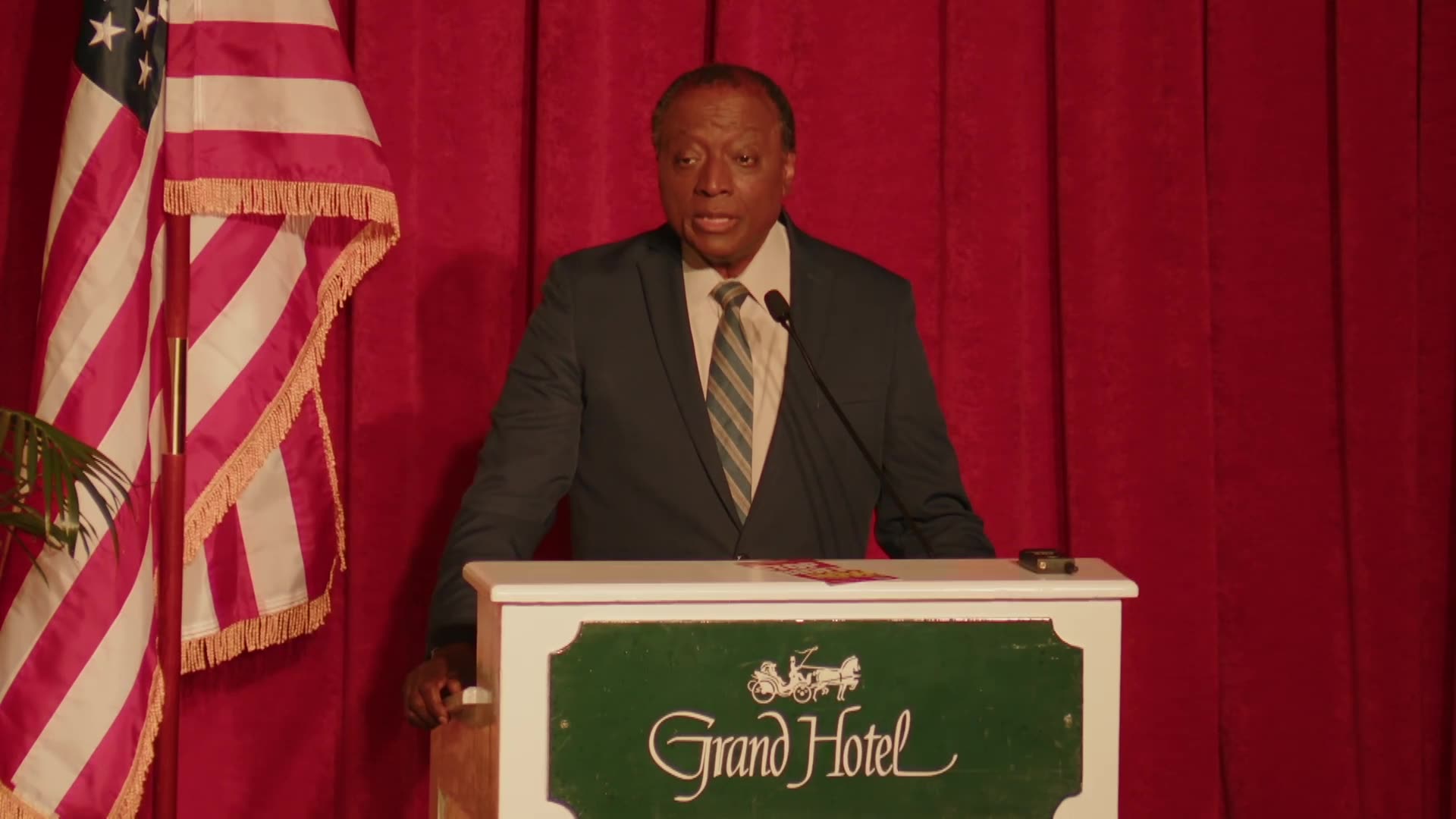 Dr. Alan Keyes Speaks at the 2023 Mackinac Republican Leadership ...