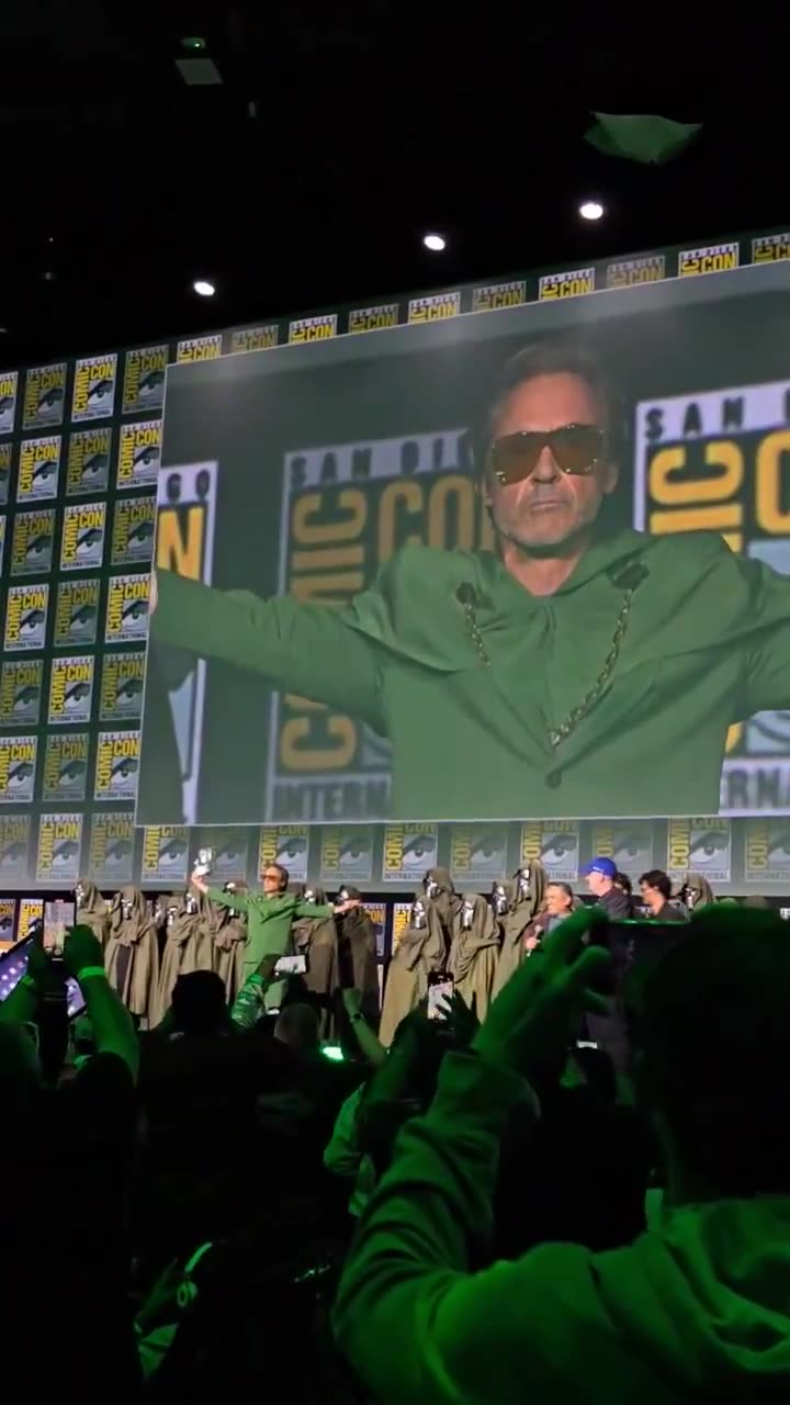 ROBERT DOWNEY JR. CAST AS DOCTOR DOOM!!! | SDCC 2024 Crowd Reaction ...