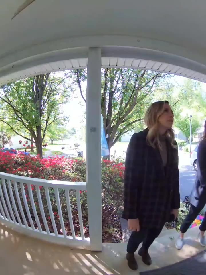 FBI agents Ashley Roberts and Kathleen Brown showed up at the childhood ...
