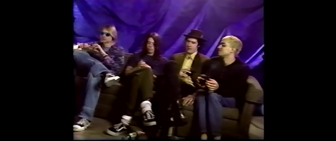 Nirvana’s Full MTV Interview with Kurt Loder (December 10, 1993)