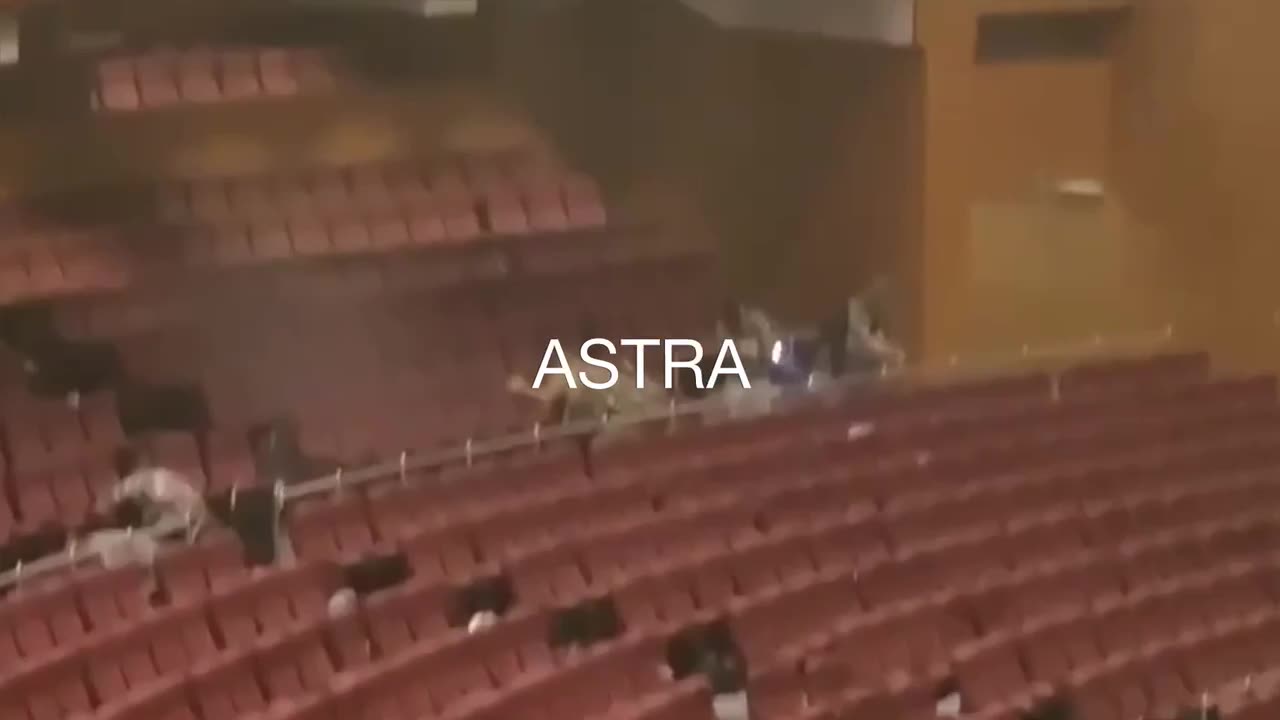 🚨 Four armed terrorists are firing automatic fire at visitors in the ...