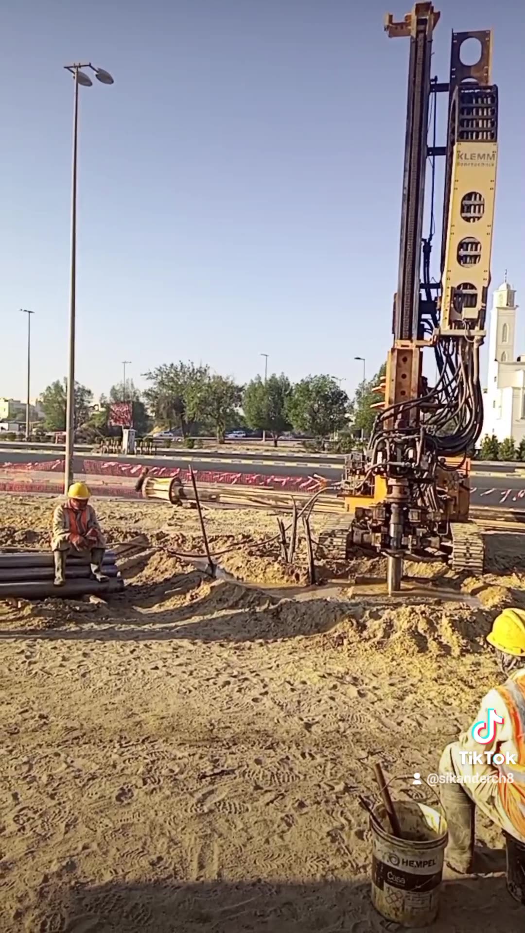 Construction working rigs