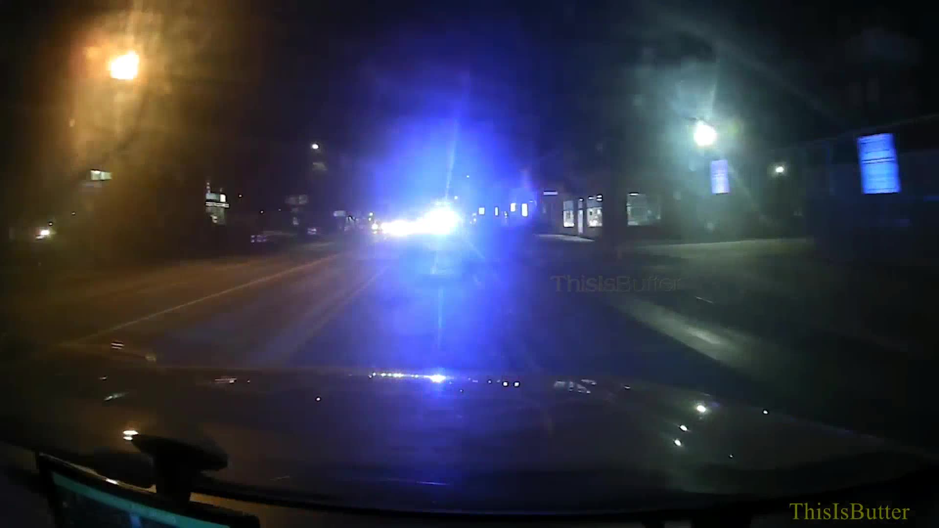 St. Louis SWAT officer shoots gun-wielding suspect after chase ends in ...