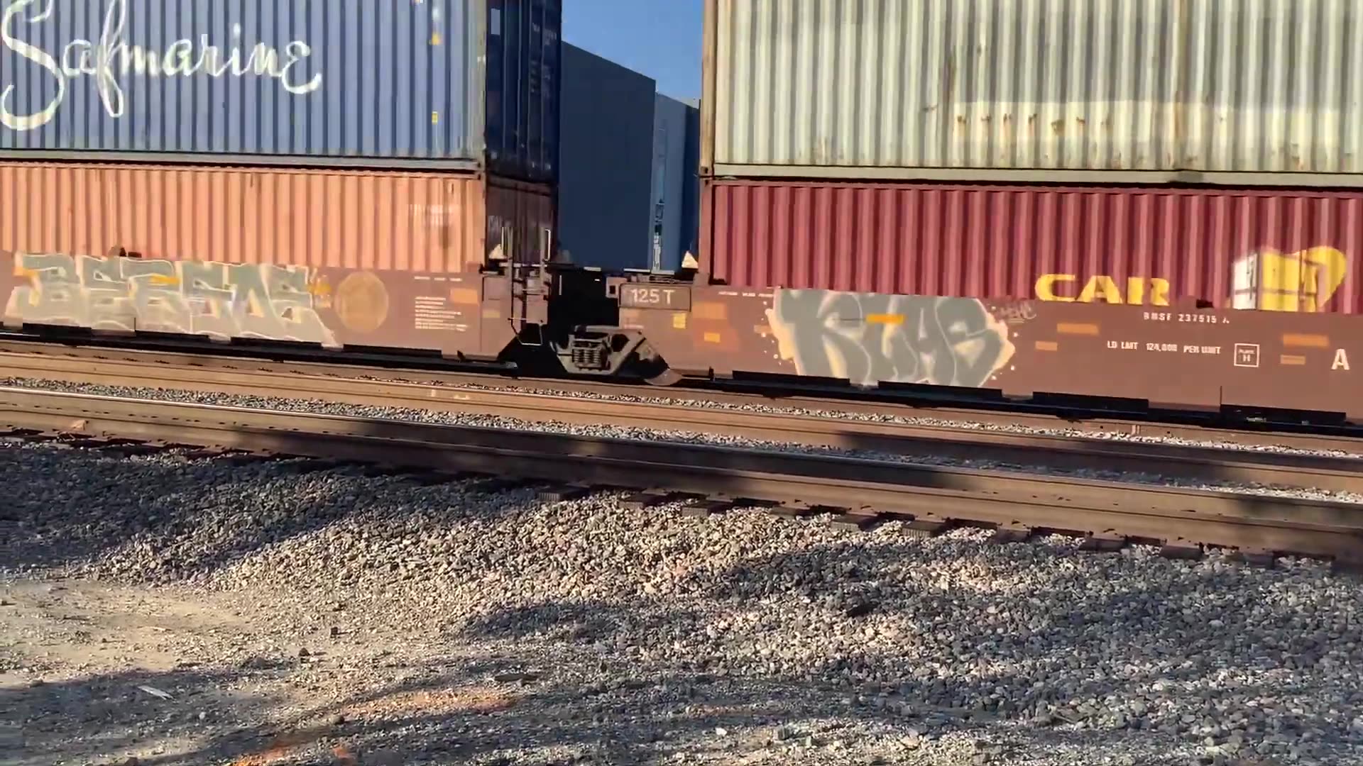 Gate runner at lakeland