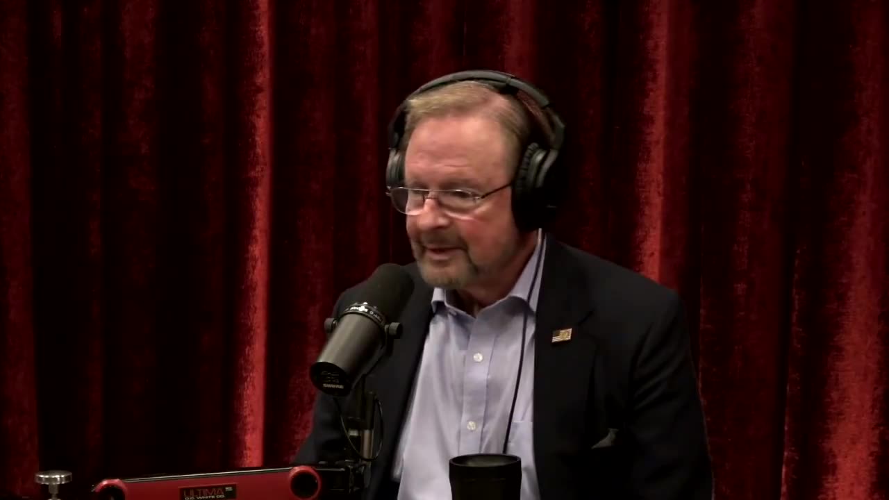 Tech Researcher Robert Epstein Exposes How the ‘Clinton Machine’ RUINED ...