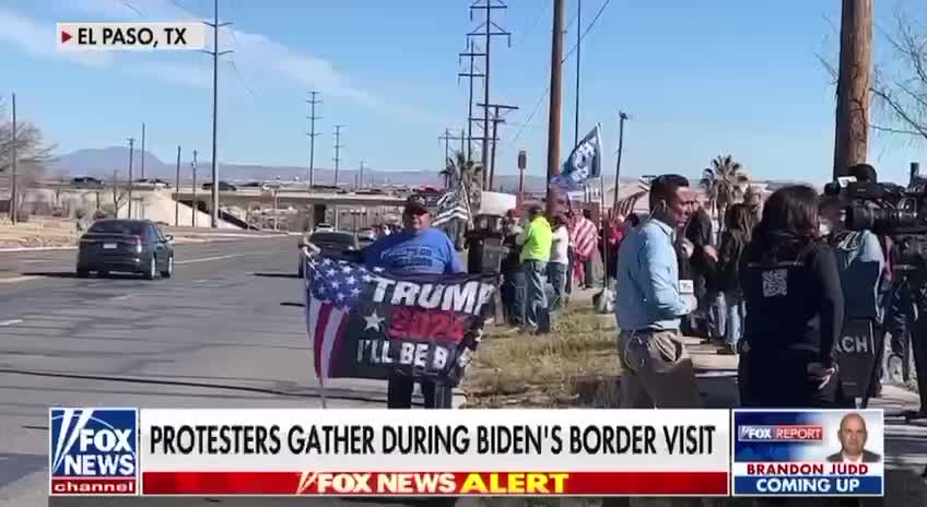 "IMPEACH 46" - HUNDREDS OF PROTESTERS Greet Joe Biden in El Paso In His ...