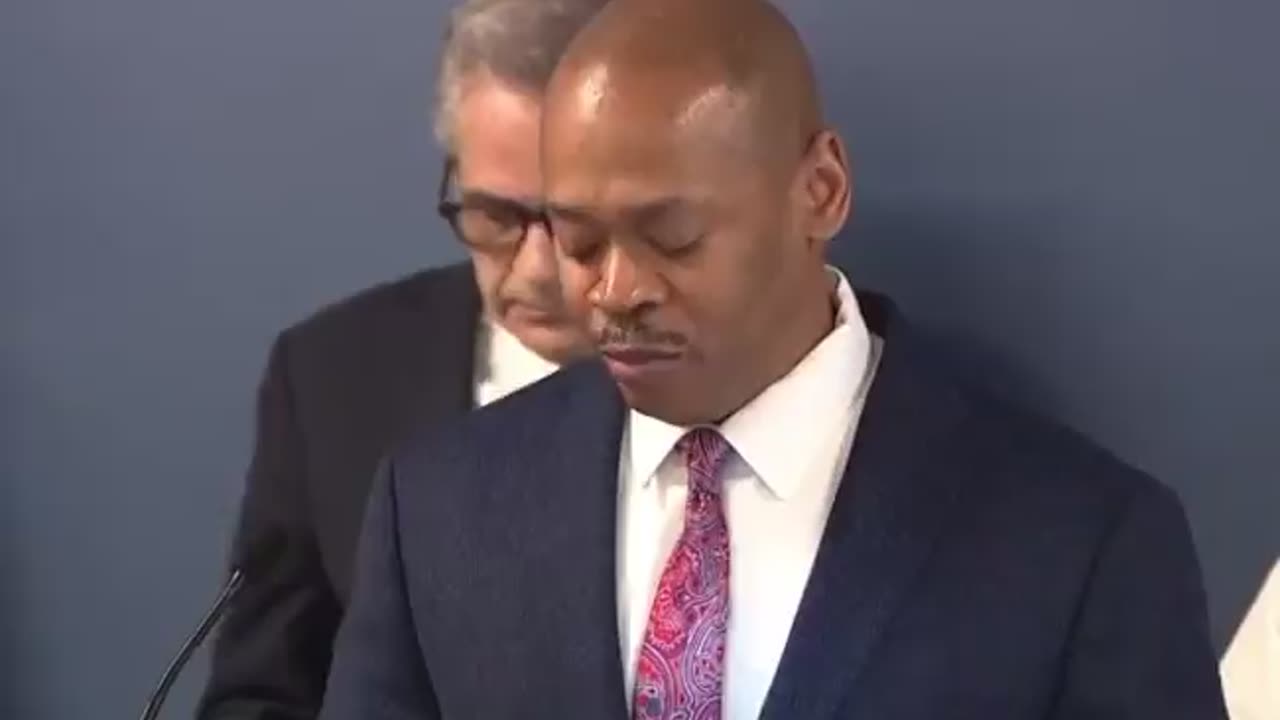 Official reveals Officer Chris Fitzgerald was shot 6 times by accused ...