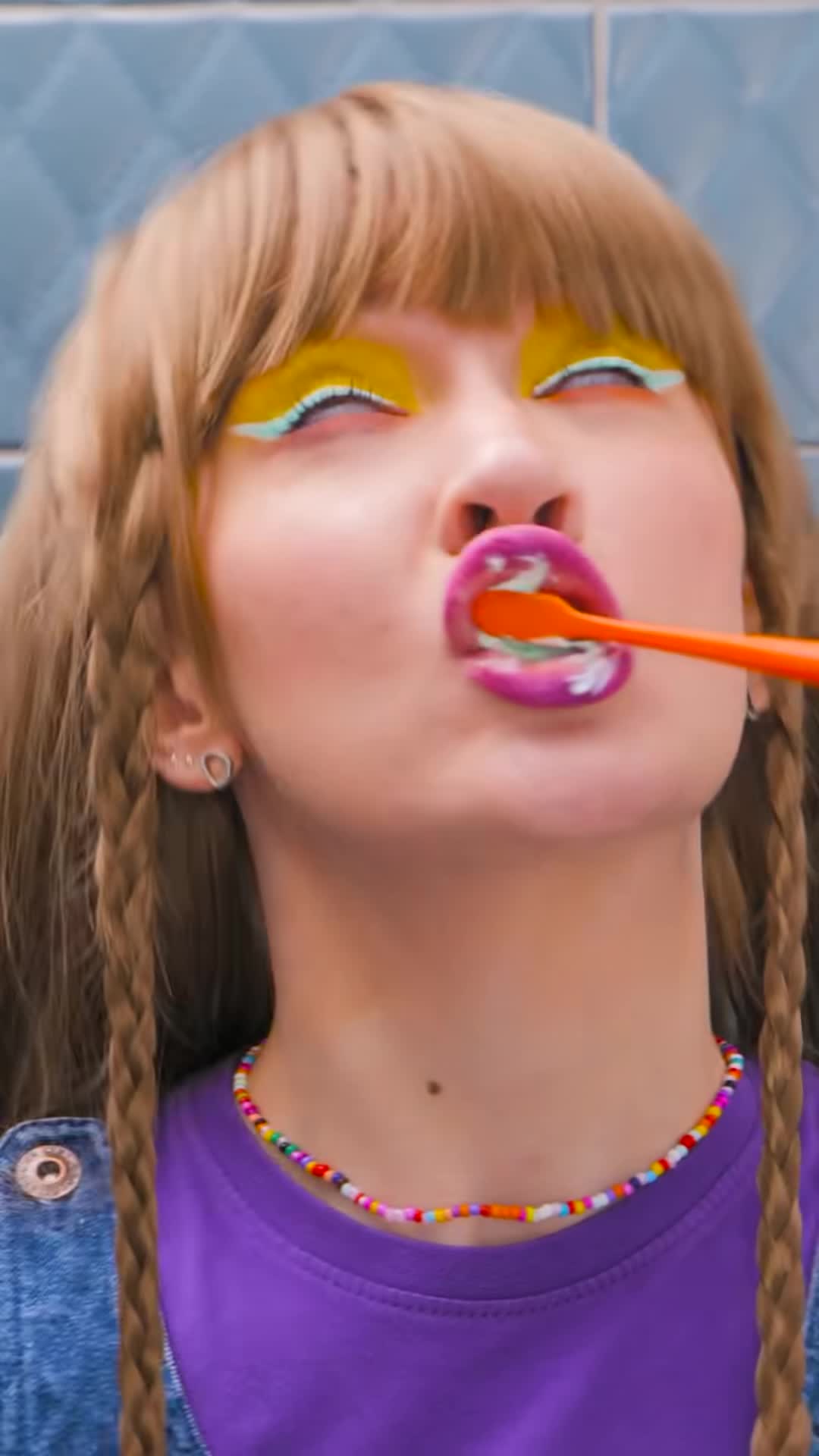 Viral Shrek Toothpaste Cap! *Shrek Poop for Clean Teeth*