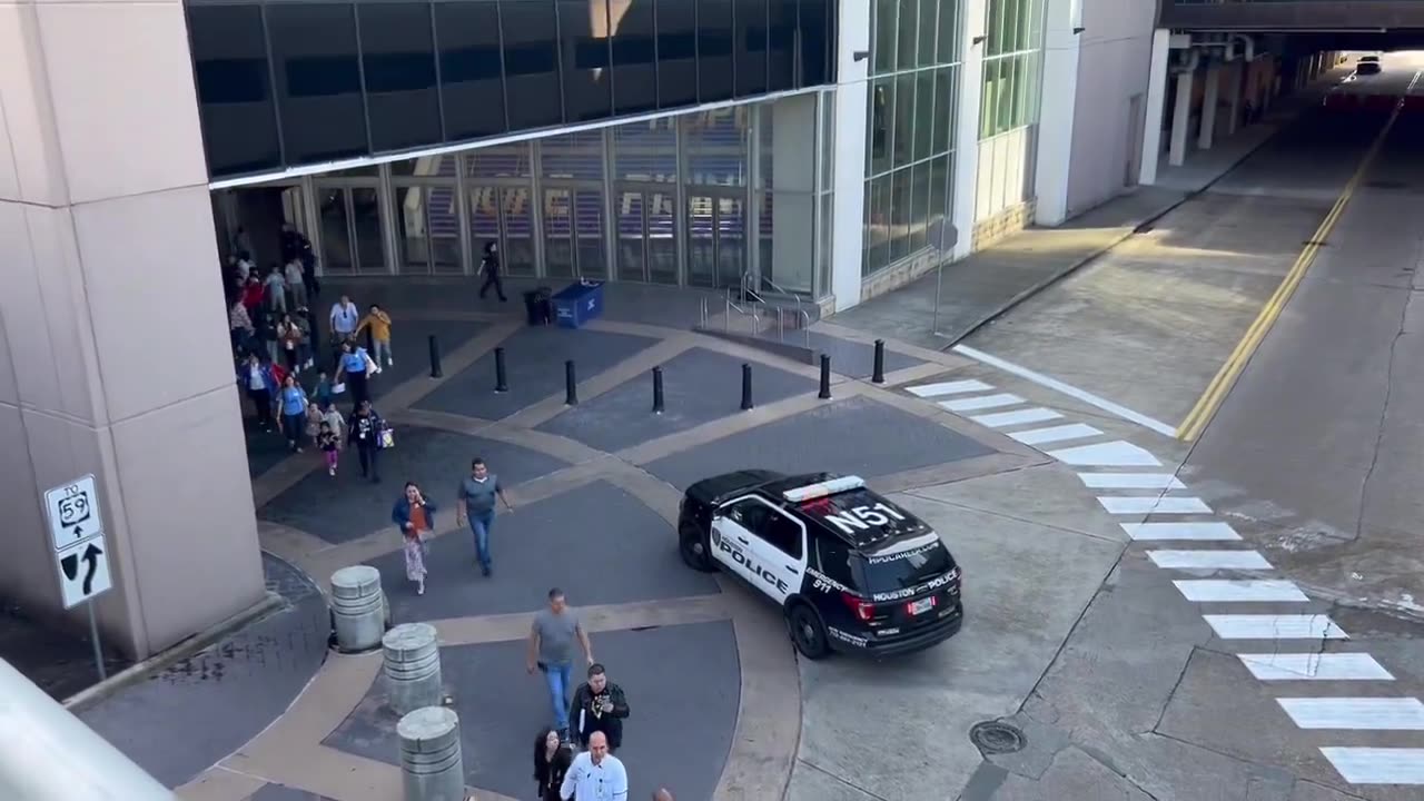 Video showing people being escorted out of a Houston Church after a ...