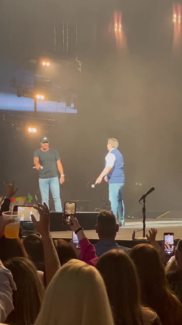 Compare This Surprise Ron DeSantis Appearance At Luke Bryan Concert To ...