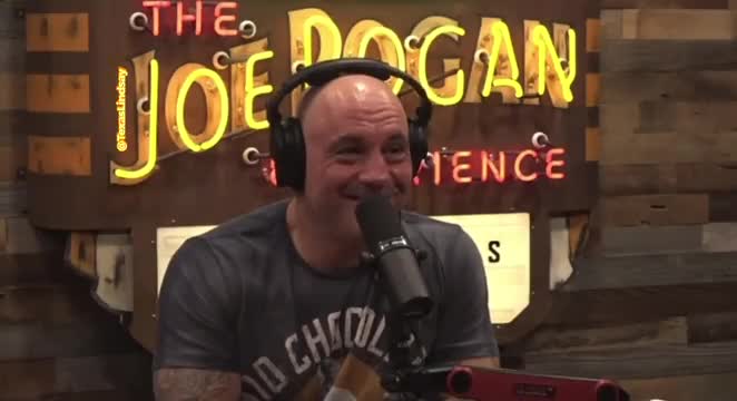 Joe Rogan tells his MASSIVE audience how to fight back: "Vote Republican"