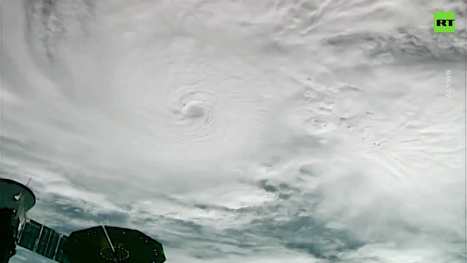 Hurricane Milton from space | ISS captures eye of the storm