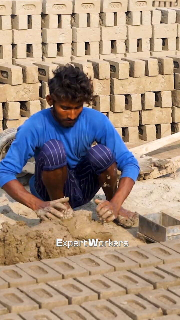 How Bricks are Made: Step by Step Crafting From Clay to Solid Strength 🧱