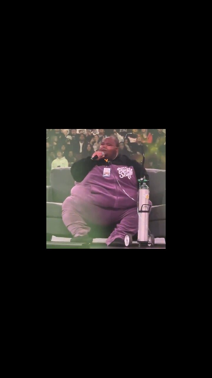 Insanely Obese Rapper Dave Blunts Sits On A Couch On Stage While Hooked ...