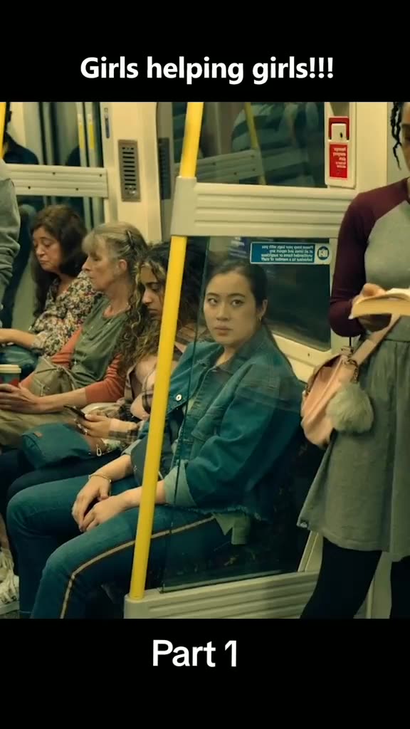 GIRLS HELP GIRL TO SAVE FROM A HOOLIGAN BOY