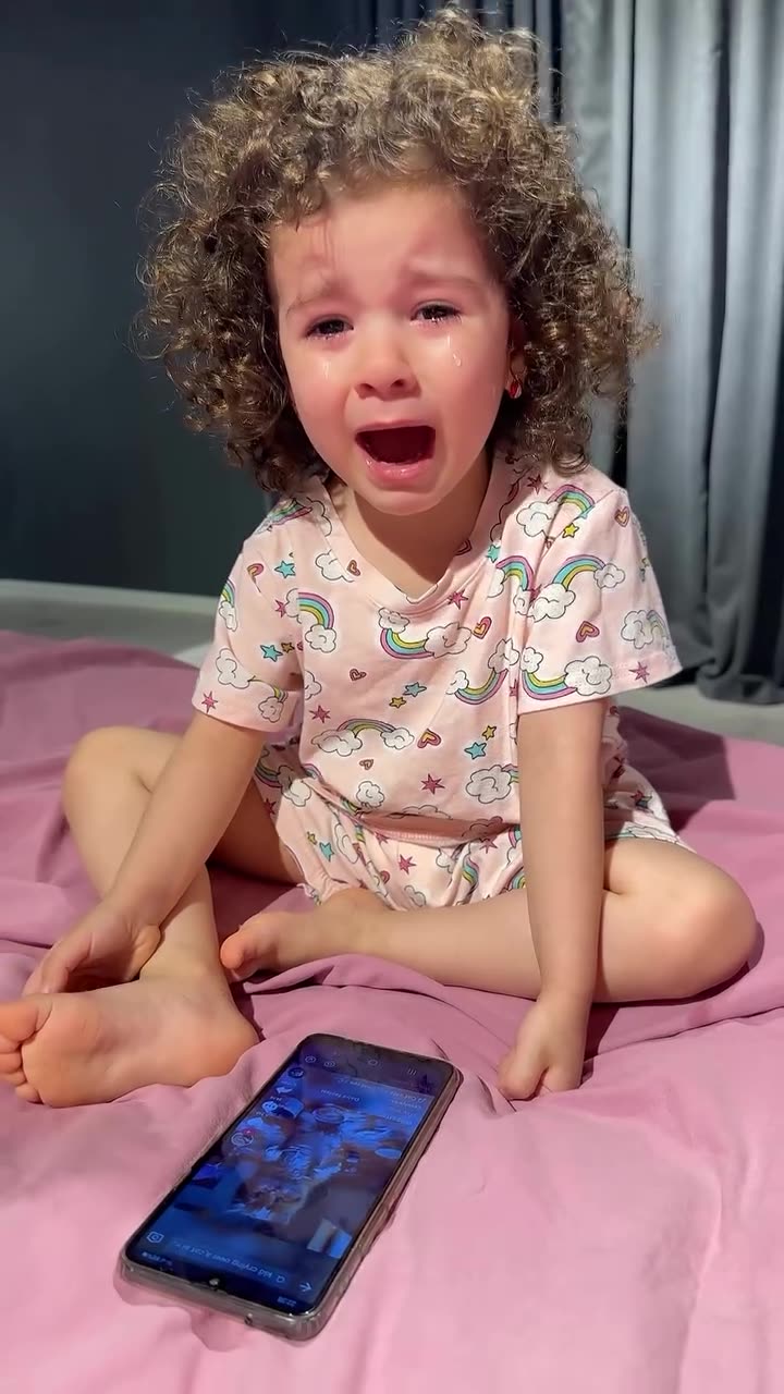 Baby Smiling and Dancing – The Cutest Dance Moves Ever!