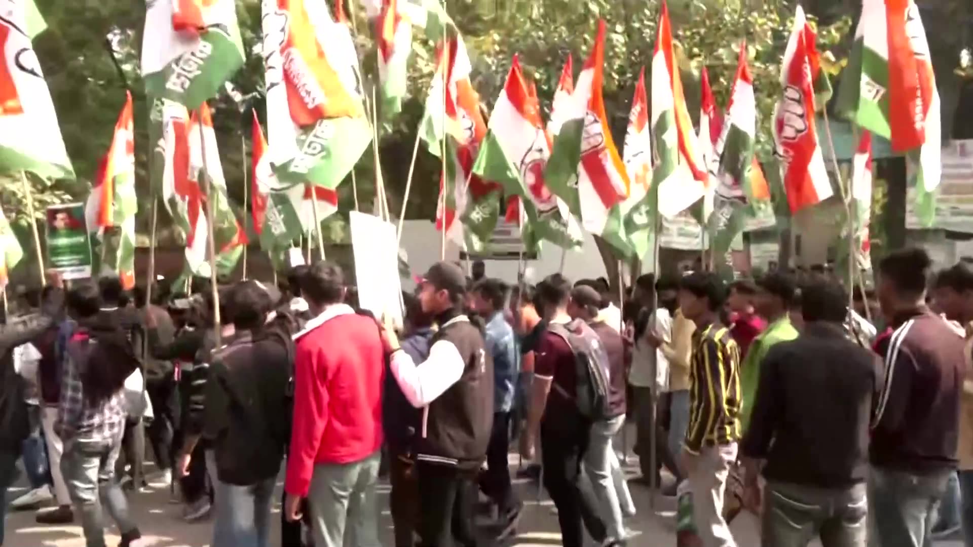 Angry protests in India as Adani crisis deepens