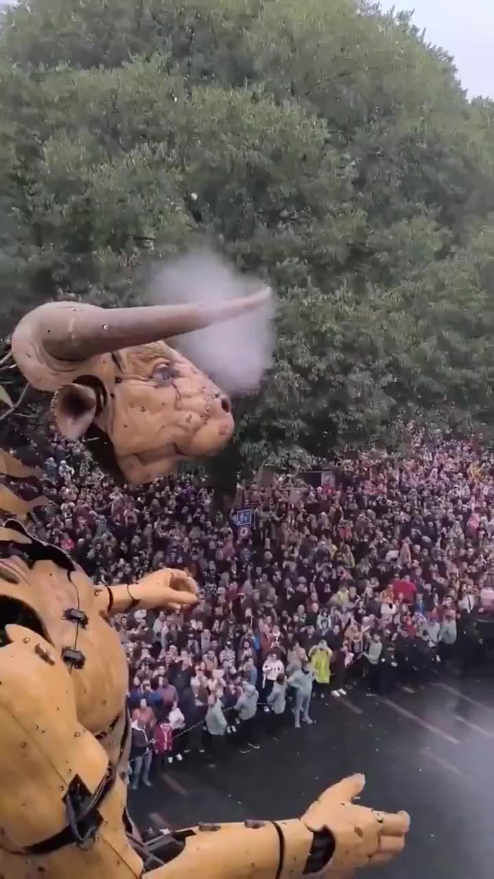Giant Minotaur