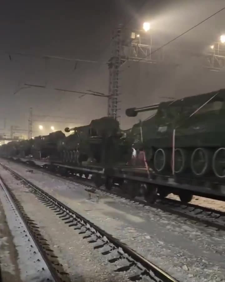 🇷🇺🇺🇦🇰🇵And another echelon with North Korean 170-mm self-propelled guns