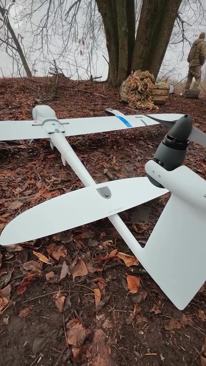Eyes of the Ukrainian Army: the Vector reconnaissance drone monitors ...