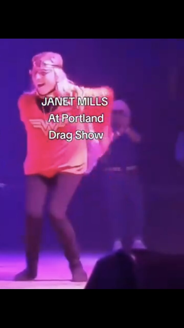 GOVERNOR OF MAINE🧛📸PERMORMS AT PORTLAND DRAG-SHOW👩‍🎤💫