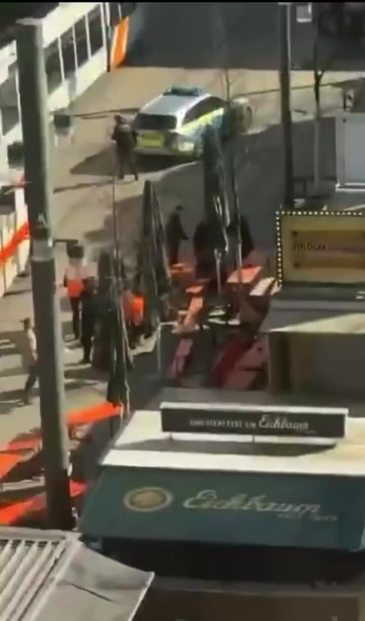 🚨#BREAKING: Footage/Photos from the car ramming attack in Mannheim,