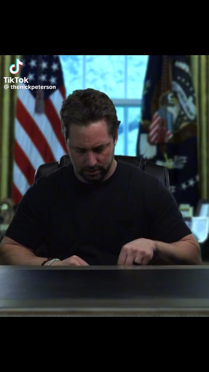 Cleaning out Joe Biden‘s desk at the White House