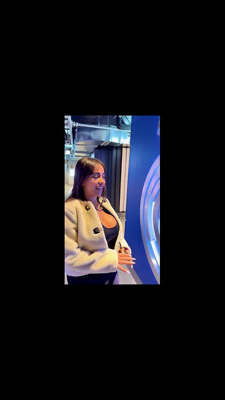 Hot girl 💕😘Ravishing body 😘🔥Hot girl 💕😘Steamy hottie 😍💦Sexy girls 💦🥵